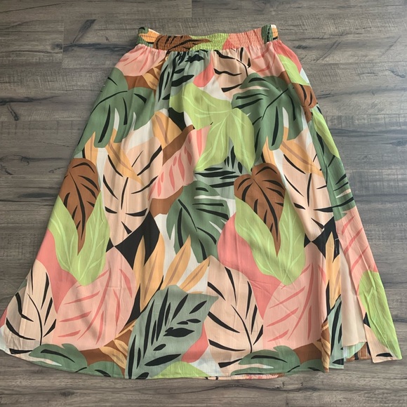 LOFT | Skirts | Nwt Loft Skirt | Poshmark